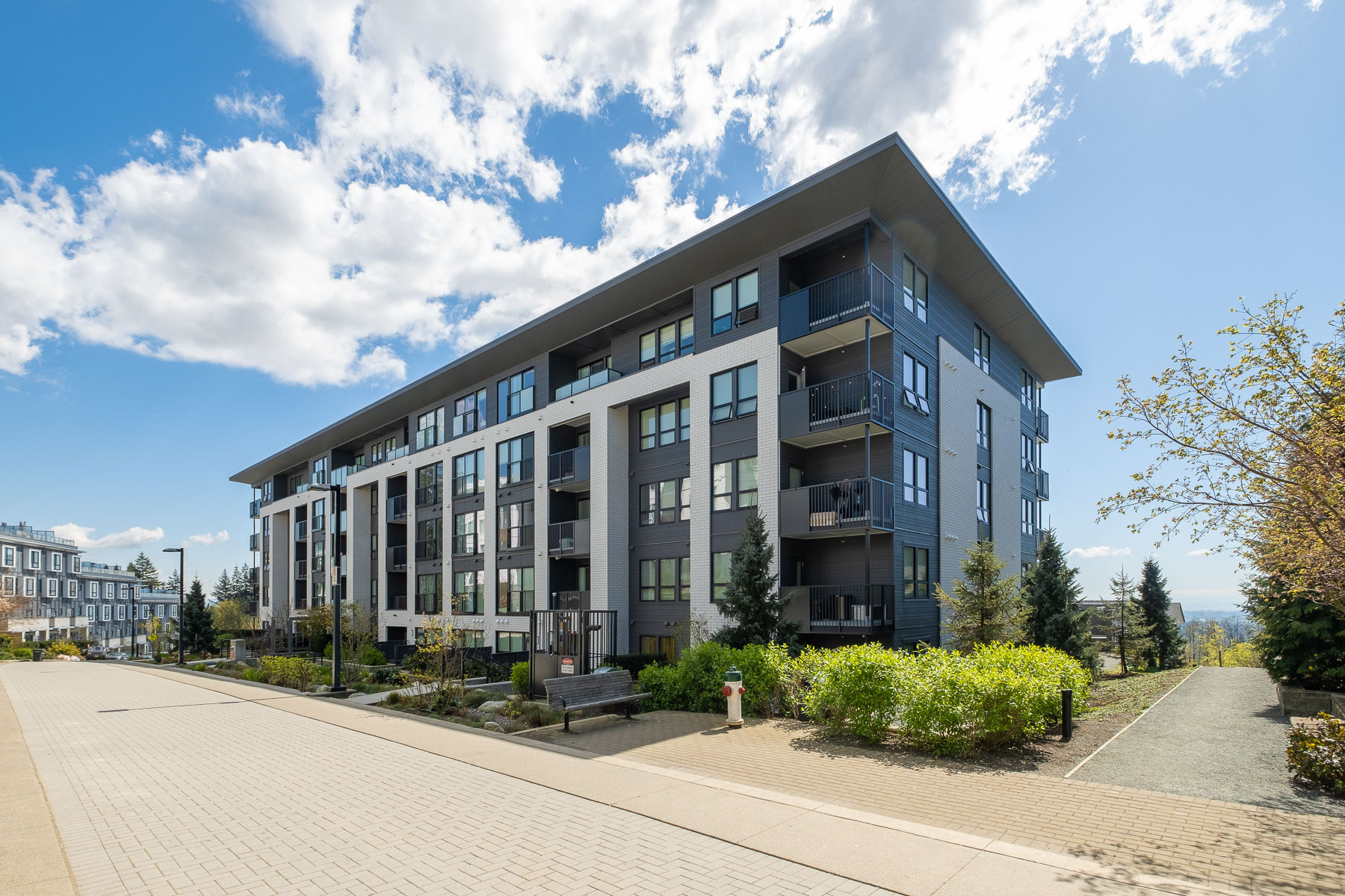 SFU Condos & Townhouses - Simon Fraser University Real Estate